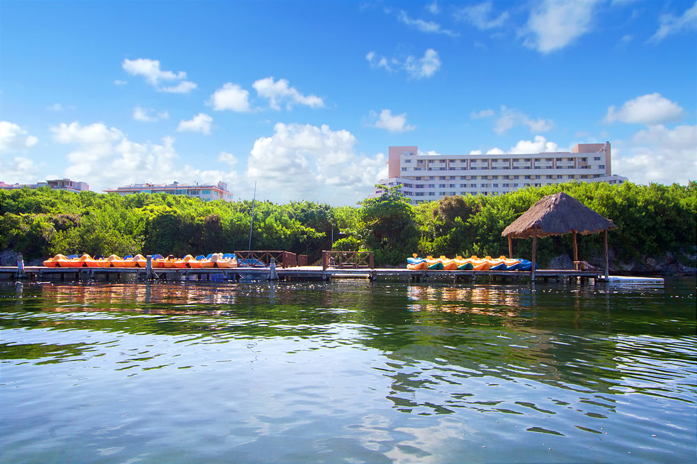 Royal Solaris Cancun All Inclusive - Solaris Cancun - Royal Solaris ...